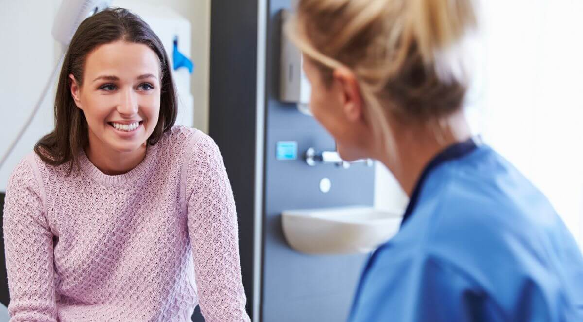 How to become a travel nurse | Torrens University