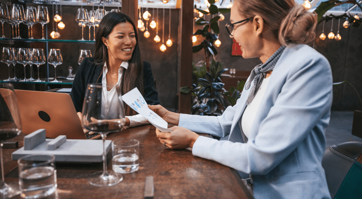 Top 10 essential skills that Hospitality employees need | Torrens ...